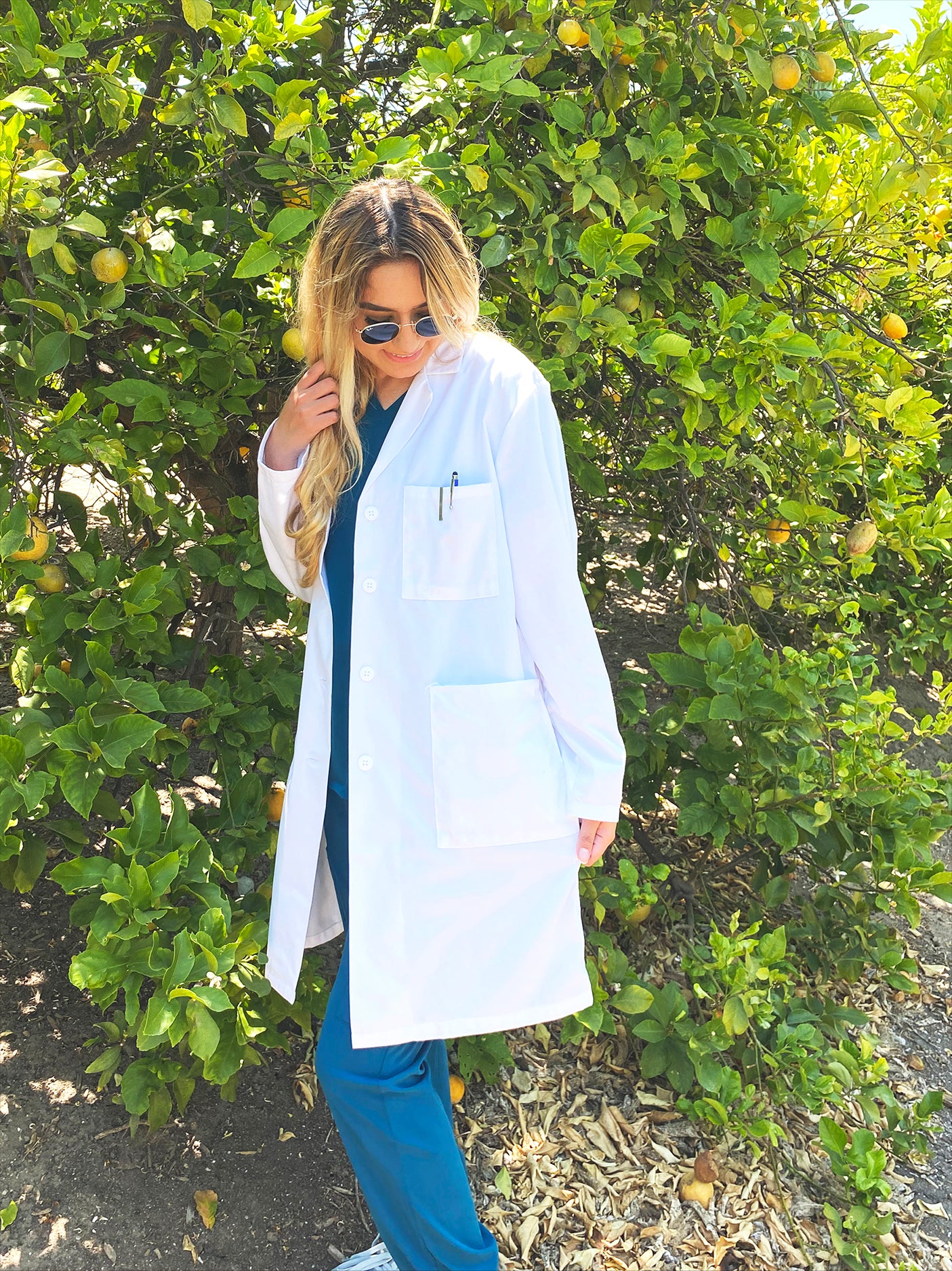 Women's White Lab Coat 33" and 39" Long – Medgear